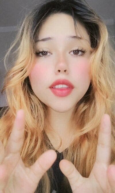 Vídeos sexuales y shows de cámaras grabados de Fernanda22L Stripchat