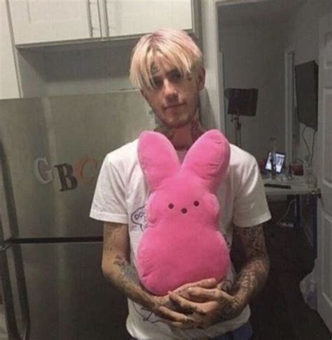 Pin by se7enbellz on ˏˋ gus Lil peep beamerboy Lil peep live