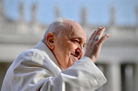 El papa convoca el 7 de octubre una jornada de oración para pedir la paz