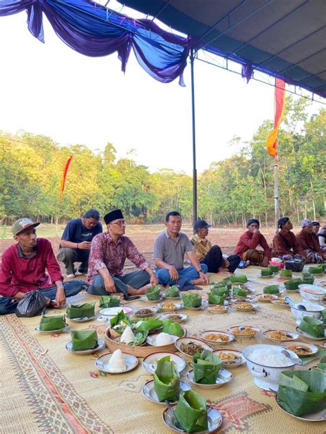 Tradisi Bersih Telaga Kalen Melestarikan Warisan Budaya Di Bleko