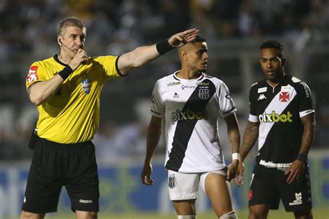 Veja fotos de Ponte Preta x Vasco pela Série B Gazeta Esportiva