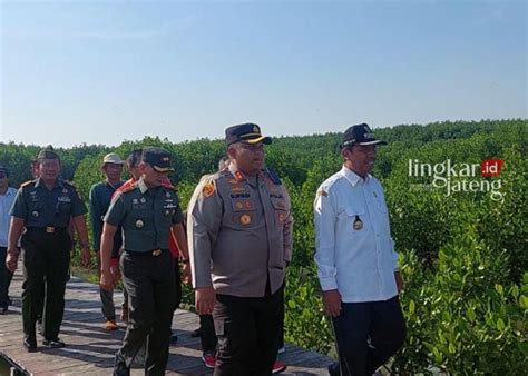 Peringati Hari Lingkungan Hidup Sedunia Pemkab Rembang Tanam 500 Pohon