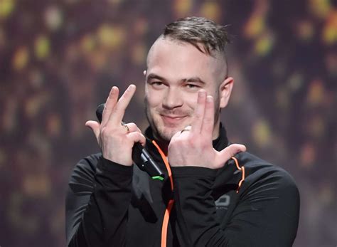 Jul son album C est quand qu il s éteint disque d or en dix jours