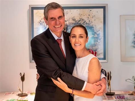 Primer damo Quién es Jesús María Tarriba primer caballero y esposo