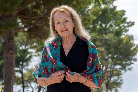 La Escritora Francesa Annie Ernaux Gana El Nobel De Literatura