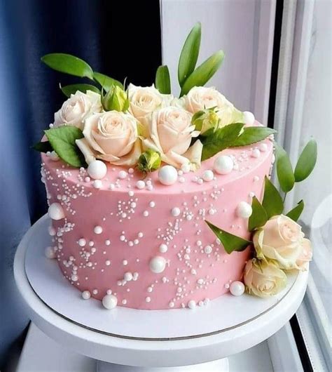 Pin By Emma Ushija On Cakes Womens Creative Cake Decorating
