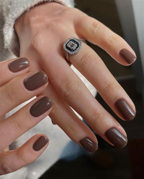 Top más de 69 imágenes sobre tono uñas 2023 el último sp lagroup