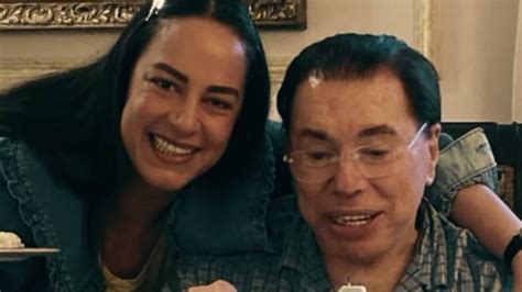 Silvia Abravanel revela que era para ser irmã de Carlos Alberto de