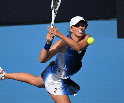 Iga Świątek mecz dzisiaj na żywo Kiedy i o której gra Świątek na WTA