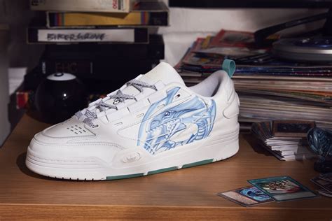 Primer vistazo a las zapatillas de la colección adidas x Yu Gi Oh