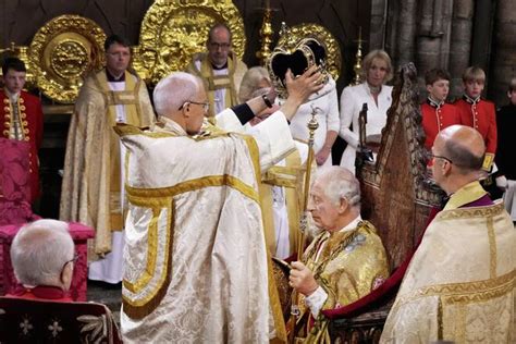 Le couronnement de Charles III Illustré