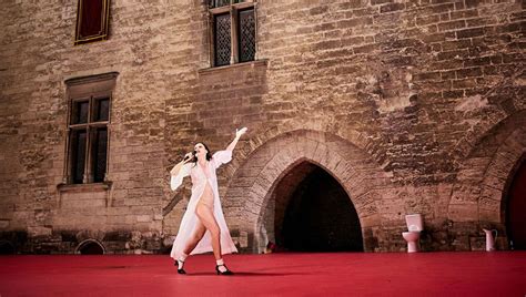 Festival d Avignon Qu ils crèvent les critiques France Culture