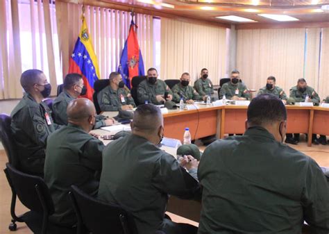 Ejército Bolivariano on Twitter EnFotos Desde la sala de