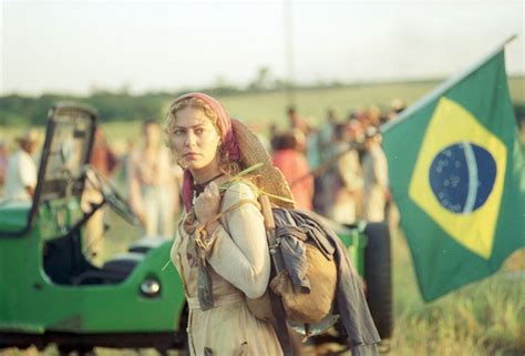 Foto Novela O Rei do Gado abordou a questão do MST através de