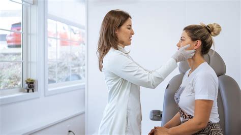 Carrera de dermatología Guía de Carrera 2024