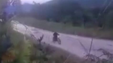 Ngeri Video TPNPB OPM Tembak Mati Danramil Aradide Tersebar Luas