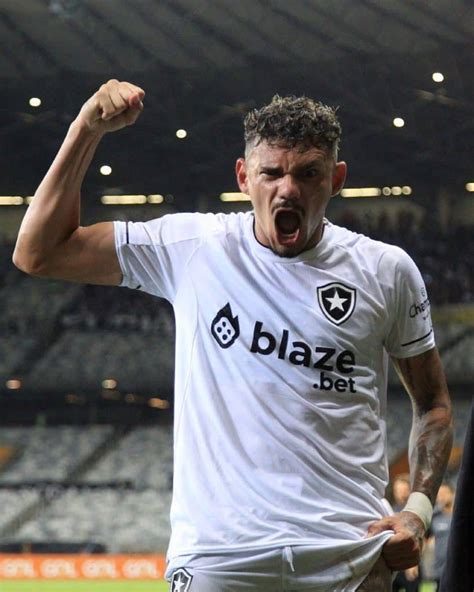 Botafogo Vence Atl Tico Mg Confira Os Melhores Momentos