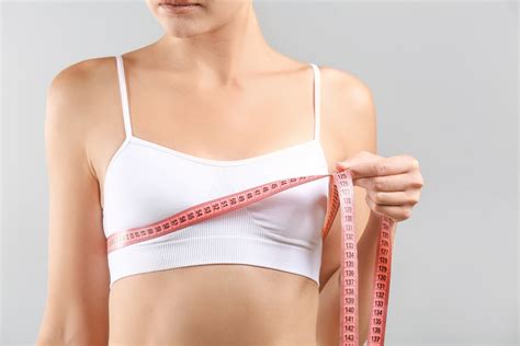 Mamoplastia como é feita tipos e resultados Clínica Clincer