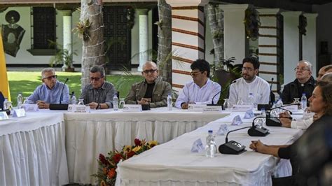 Gobierno De Colombia Y La Guerrilla Del ELN Cierran En Caracas El