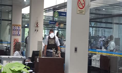 Santa Cruz Allanaron las oficinas de SAGUAPAC por el caso ítems