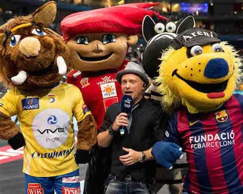 Fc Barcelona Mascot