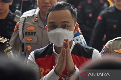 Ricky Rizal Divonis 13 Tahun Penjara ANTARA News