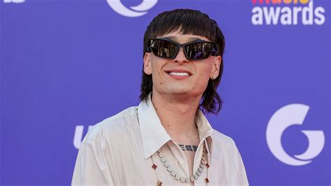 Quién es Peso Pluma el exitoso cantante de la música mexicana