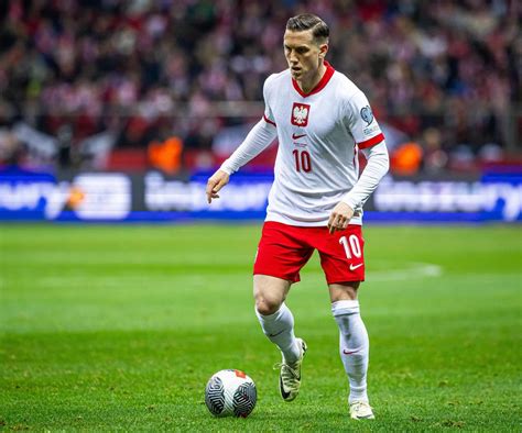 Piotr Zieliński wiek żona zarobki Instagram Kim jest pomocnik