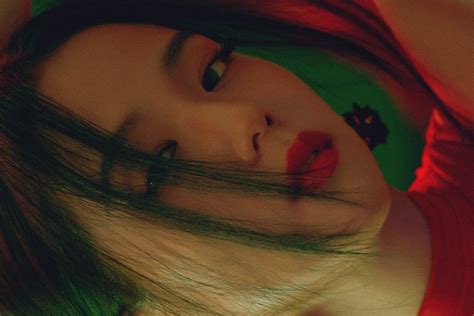 Soompi On Twitter BLACKPINK S Jisoo Shares Gorgeous Concept Poster