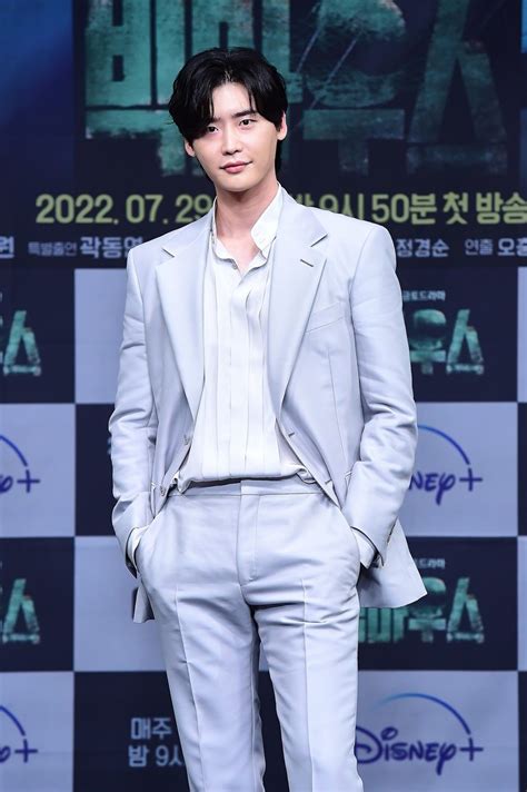Lee Jong Suk YoonA Share What It Was Like To Play A Newlywed Couple