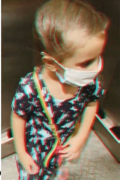 Deborah Secco compartilha vídeo da filha cantando canção de Claudinho e