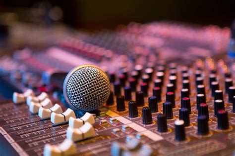 L industrie musicale à l ère numérique dérives et bienfaits