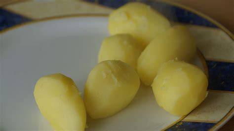 El Truco Definitivo Para Conservar Las Patatas Cocidas Y Peladas Por