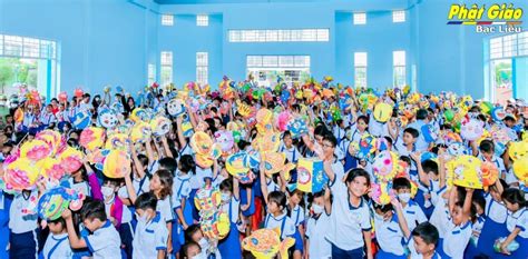 Bạc Liêu Tịnh xá Bửu An trao tặng 300 phần quà cho các em học sinh tại