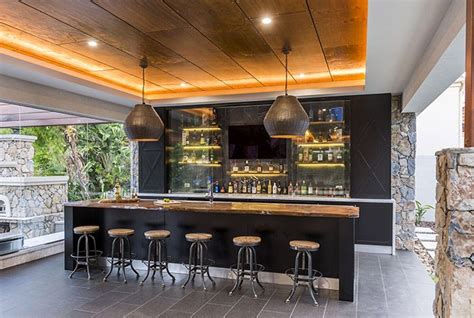 This Alfresco Bar Design Makes The Most Of The Great Outdoors