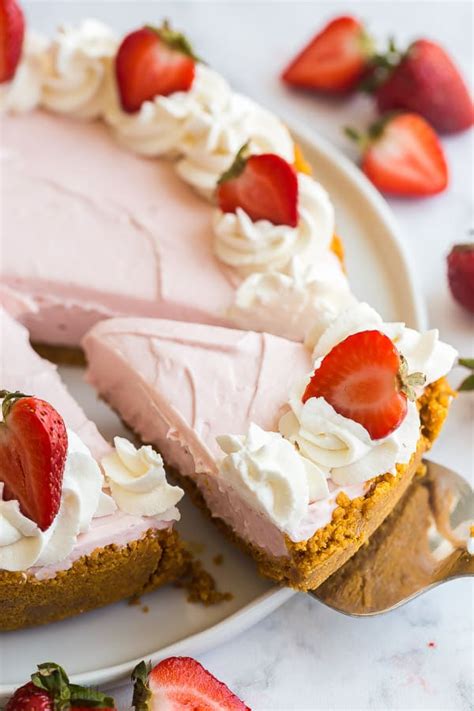 No Bake Strawberry Cheesecake Recipe VIDEO The Recipe Rebel
