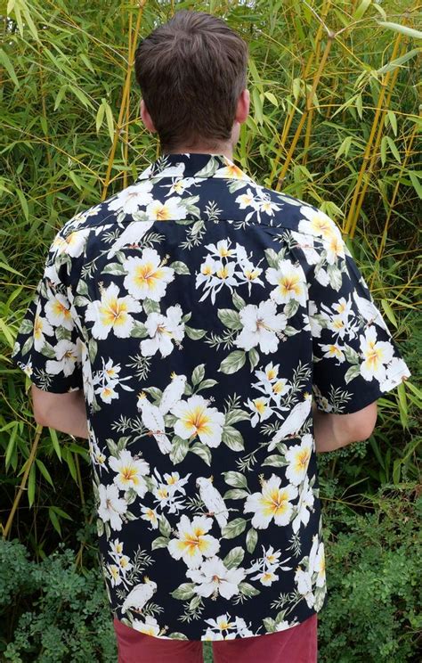 chemise hawaienne Flower garden plongée sous les Tropiques