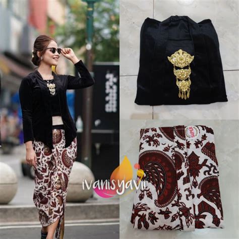 Jual Set Kebaya Kutubaru Jarik Instan Adat Jawa Shopee Indonesia