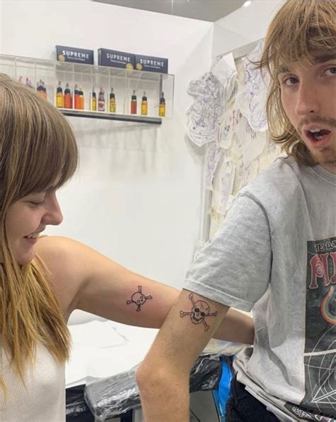 Vic x Thomas vicdeangelis thomasraggi måneskin Cute tattoos
