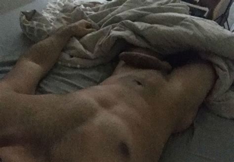 Filtran Fotograf As Del Youtuber Kevin Baker Completamente Desnudo