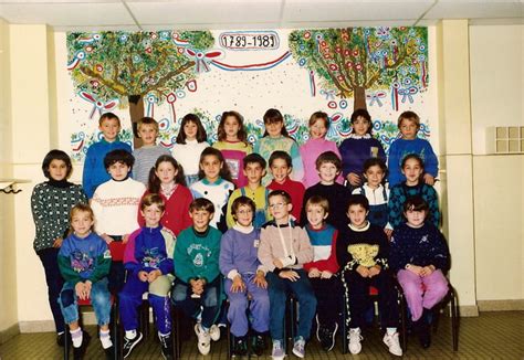 Photo De Classe CM1 De 1990 Ecole Jules Ferry Millau Copains D Avant