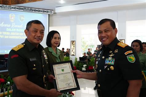 Pangdam XVII Cenderawasih Pimpin Sertijab Danrem 172 PWY Indonesia