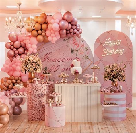 Ideas para decorar una mesa en un cumpleaño de 15 AMBIENTAMOS