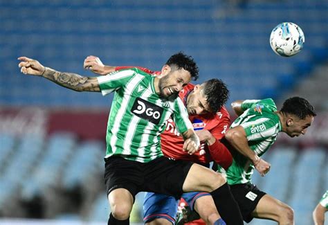 Racing de Montevideo vs Cerro Largo Pronóstico 25 11 2023 por Liga