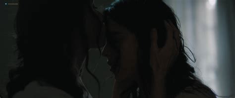 Nackte Margaret Qualley In Novitiate