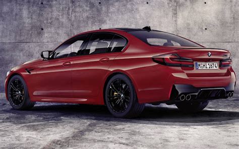 BMW M5 ganha facelift e aperfeiçoamentos para linha 2021