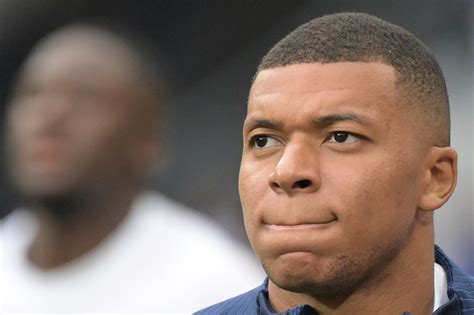 Kylian Mbappé reprise de l entraînement et sourire de façade Ce