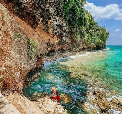 Spot Aesthetic Di Bali Pantai Tanah Barak Sajikan Pemandangan Cantik