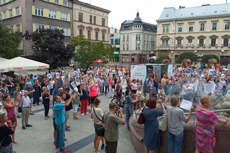 Protest przeciwko lex TVN w Bielsku Białej Bielszczanie
