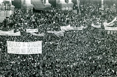 O movimento estudantil da ditadura de Vargas à ditadura militar